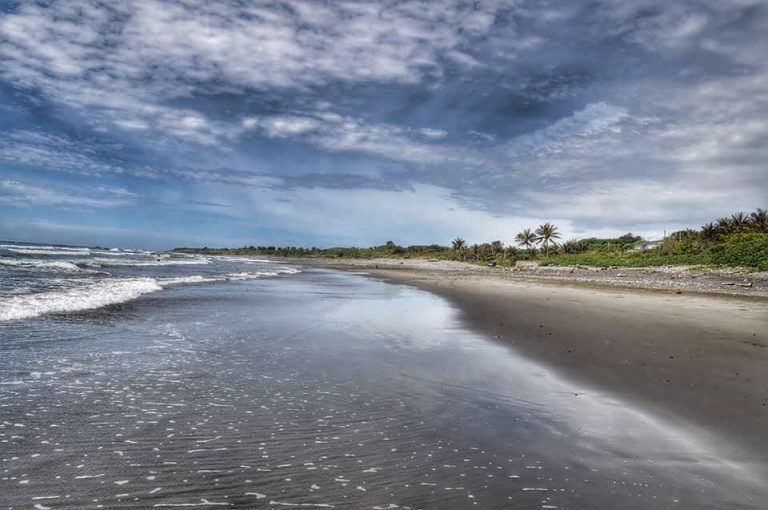 Surf Lessons Taiwan Taitung Dulan WaGaLiGong Surf Hostel